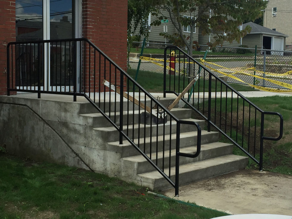 Commercial-Handrails | Colonial Iron Works