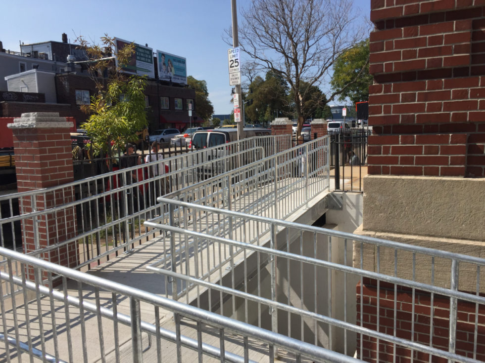 Commercial-Handrails | Colonial Iron Works